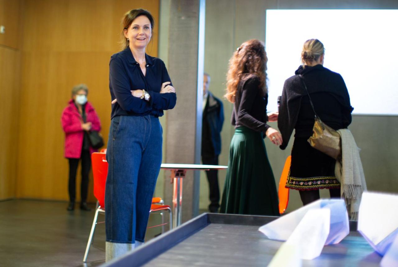 Draw the Line | Ecolint CDA